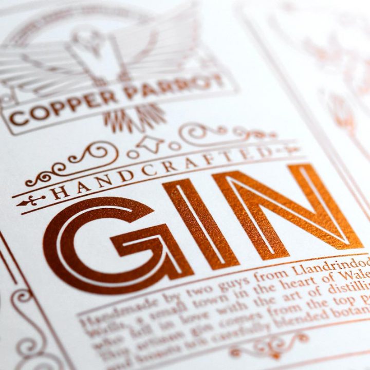 Etikettenhersteller für Rollen- und Klebeetiketten – jetzt bestellen!